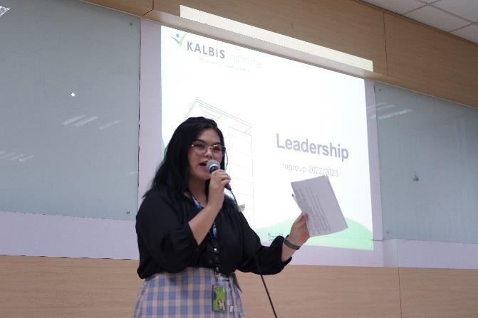 Memperkuat dan Memperakrab Kepengurusan, HIMIK Kalbis Institute ...